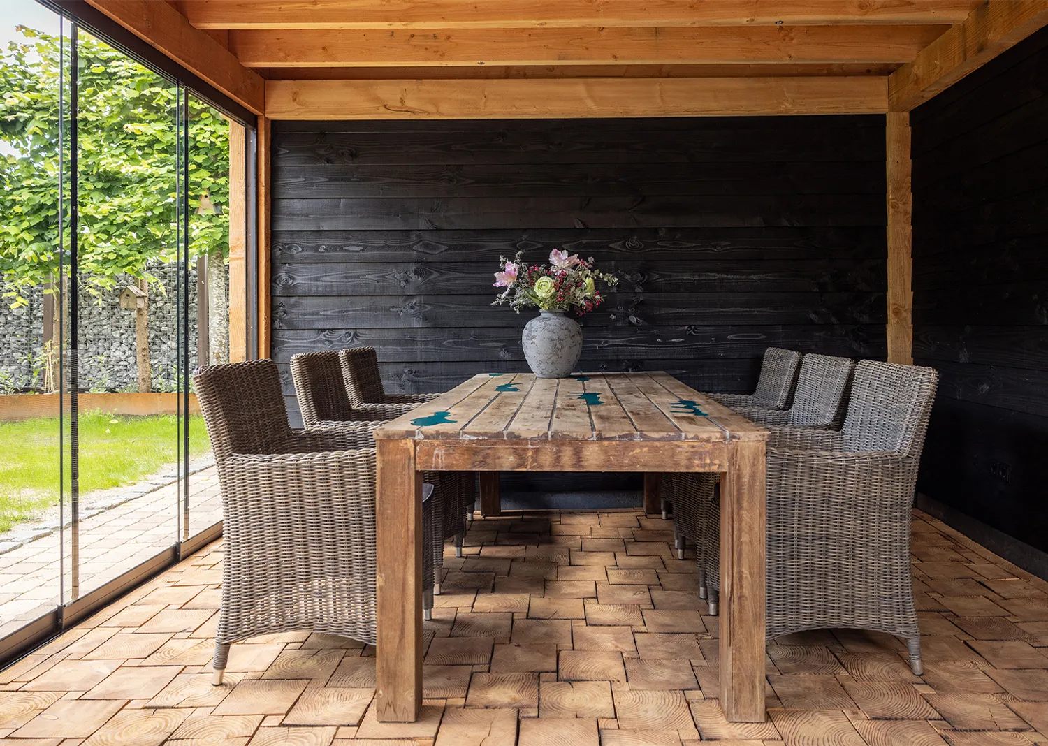 Zweeds rabat 11-22x195mm(180mm)zwart - HouthandelOnline.nl